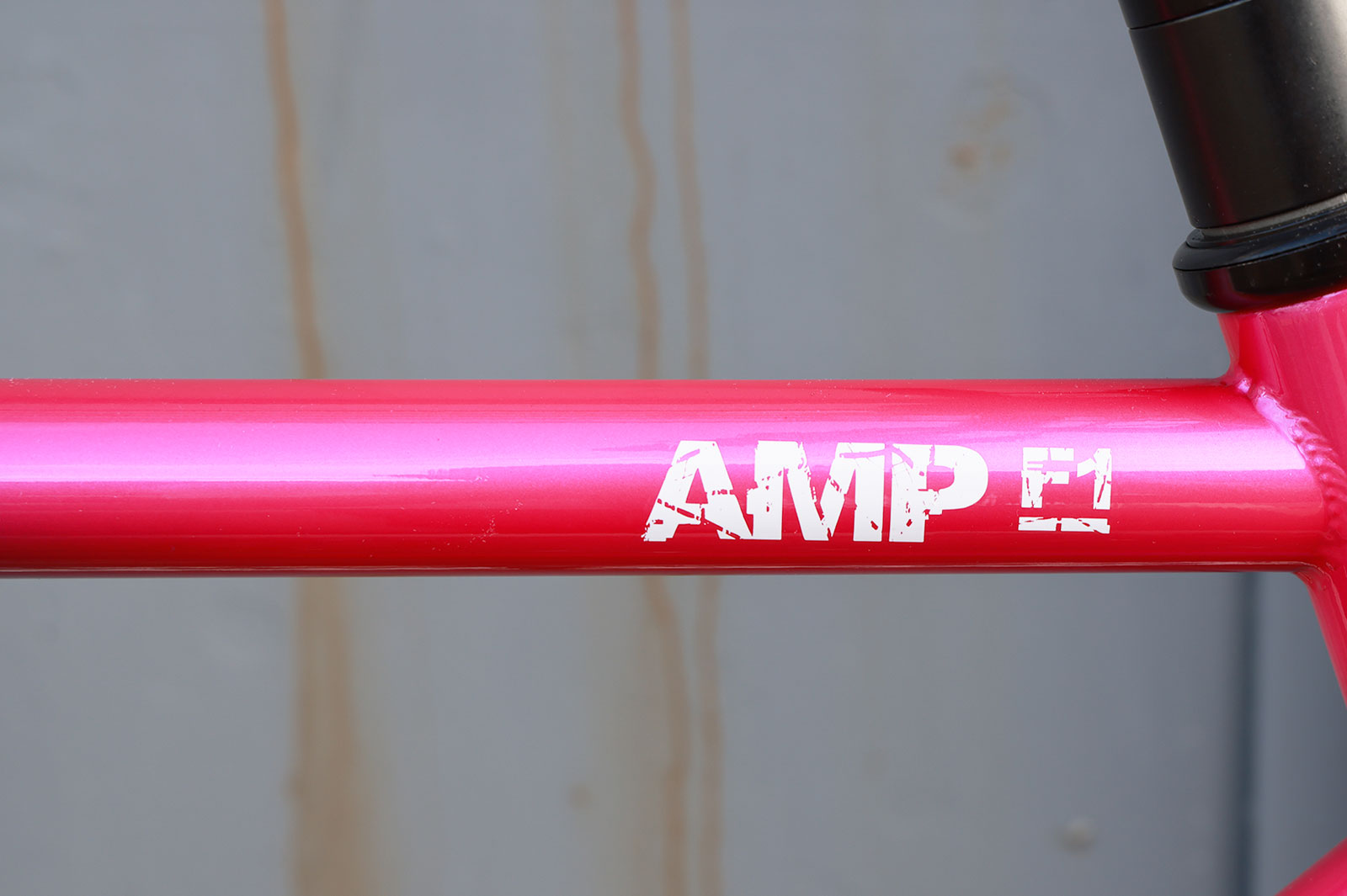 【Limited Color】~Roji Bikes 限定カラーシリーズ第二弾~ 次世代ストリートバイク「AMP F1」より登場！ Tern ...
