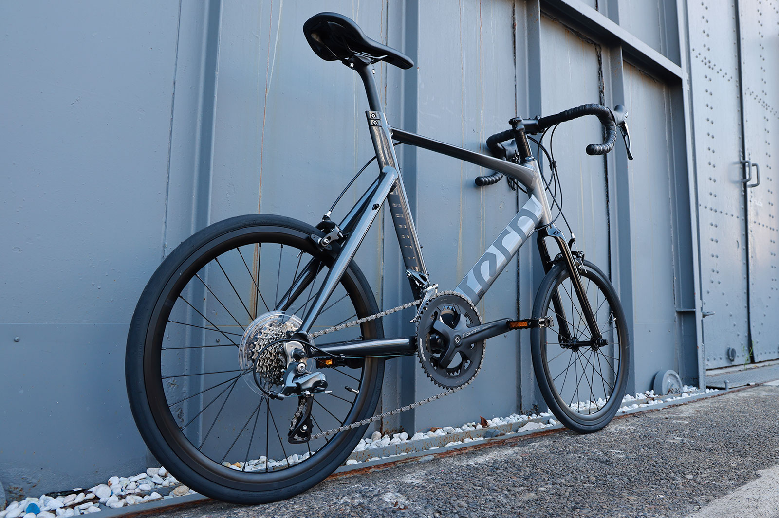 【Limited Color】~Roji Bikes 限定カラーシリーズ第七弾~ アーバンスポーツクロスオーバー「SURGE」より登場 ...